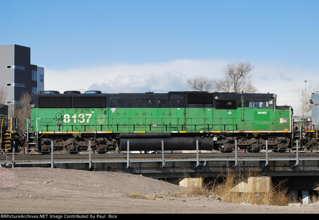 BNSF 8137